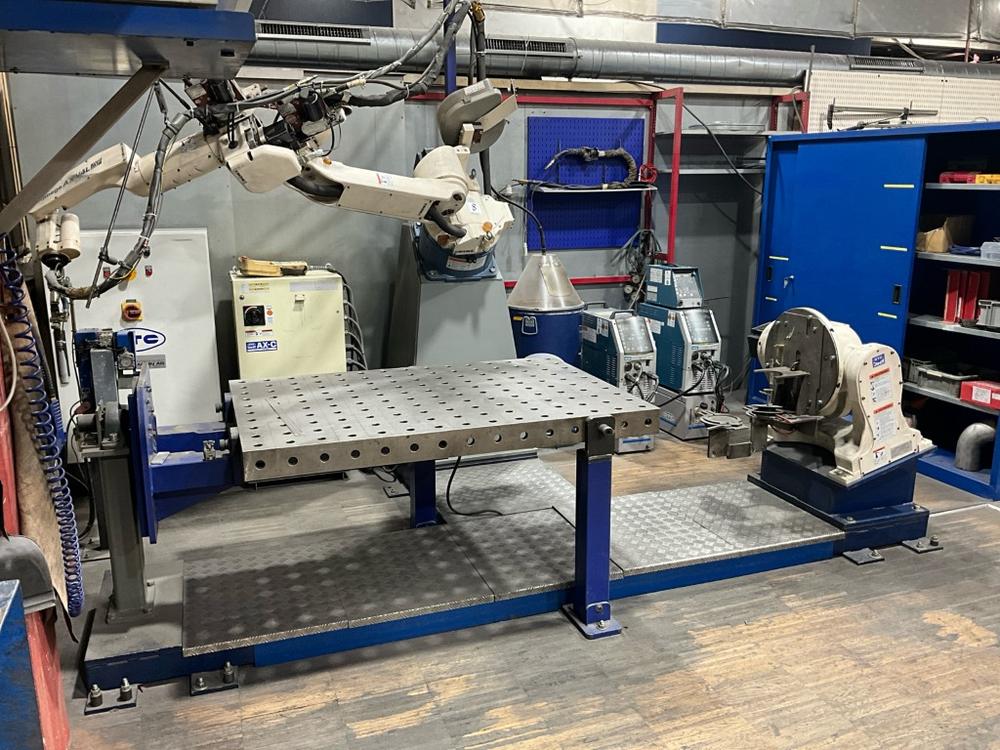 2008 OTC MIG/TIG Robotic welding station | Dome Auctions